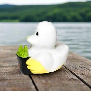 Halloween Ghost Casper Rubber Duck Cruise Ducks Kids Bath Toy Stress ...