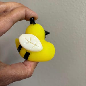 Bumble Bee Rubber Duck Cruise Ducks Kids Bath Toys Stress Relief ...