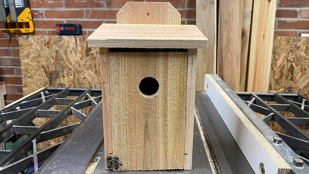 American Handmade Cedar Bluebird House - Etsy