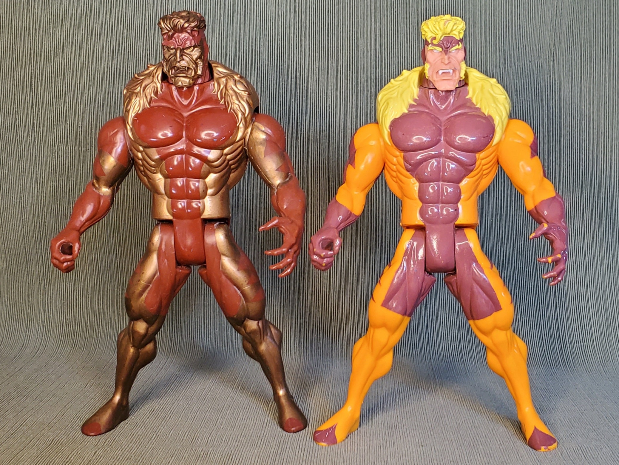 Vintage 1993 Marvel X-men 10" Sabertooth and 10" Limited Edition Gold ...