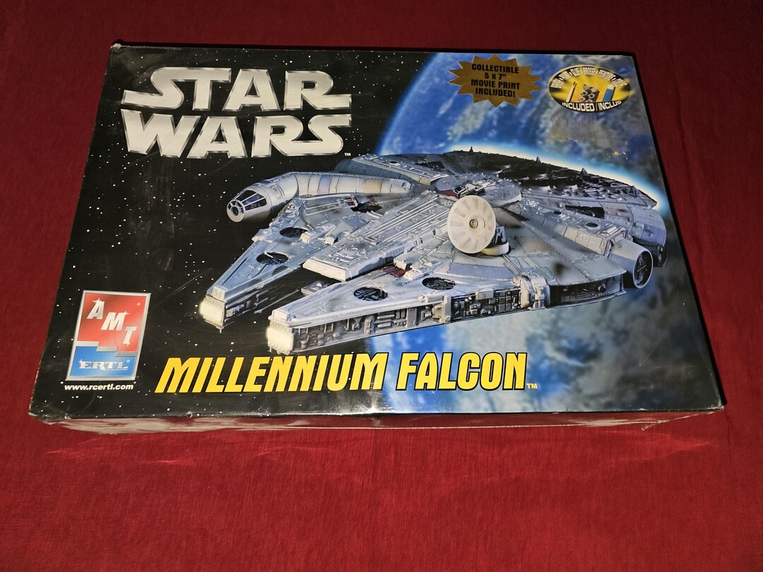 2005 Star Wars Millennium Falcon Model Kit AMT ERTL factory Sealed - Etsy