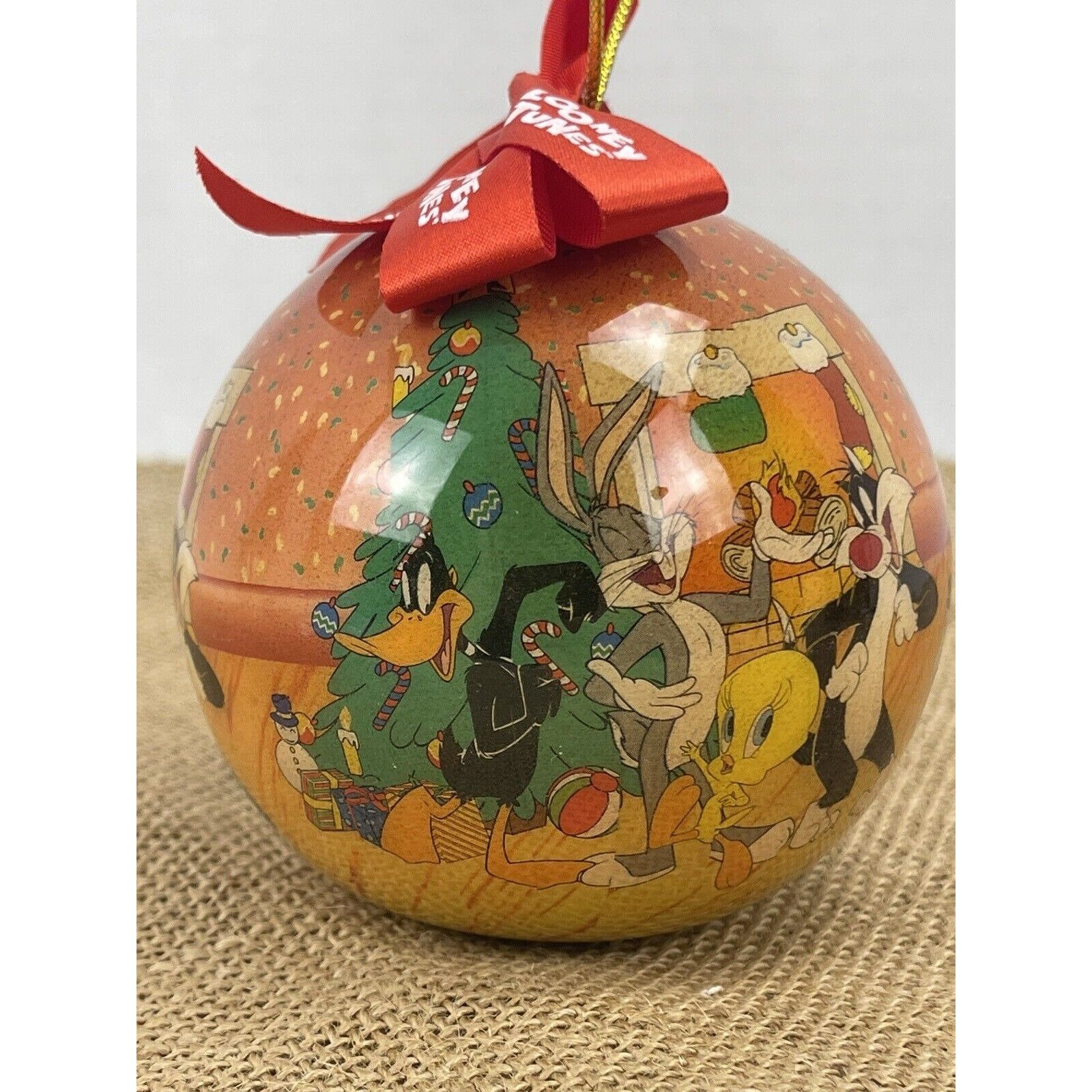 1995 Warner Brothers LOONEY TUNES 3 Ornament Round by Matrix CB761 Bugs Bunny, Daffy Duck ...