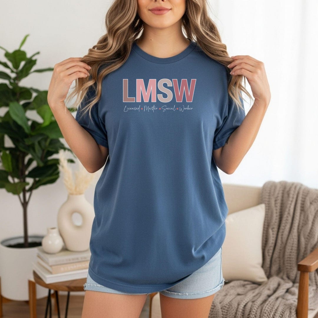 Bonita camiseta de terapeuta/trabajador social LMSW: cómoda para ...