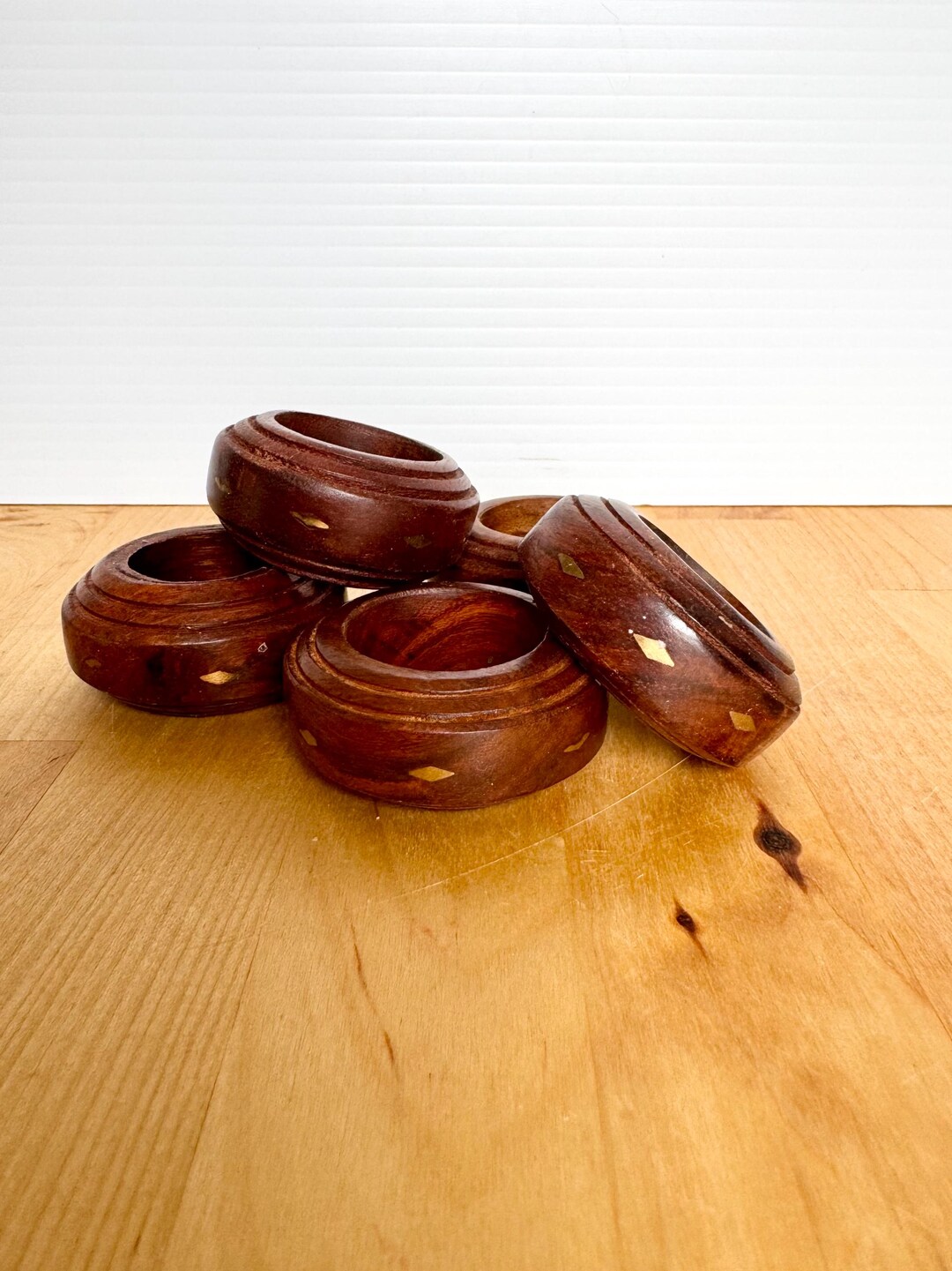 Set of 5 Vintage Turned Wood and Brass Napkin Rings - Etsy