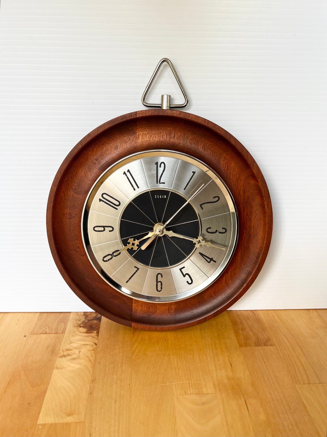 MCM Elgin Battery Operated Wall Clock, Round Wall Clock - Etsy