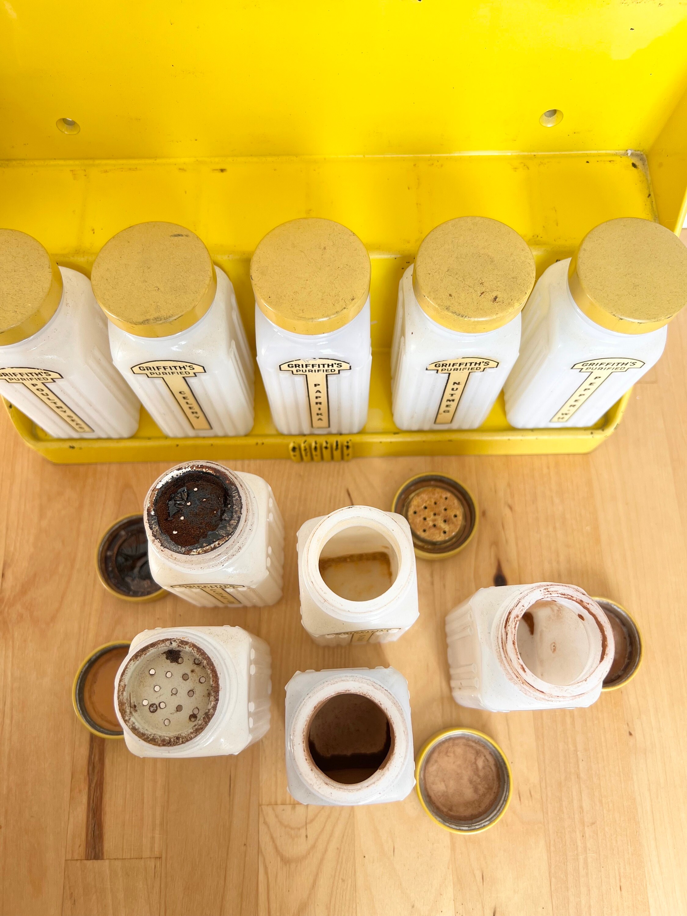 Vintage Griffith Milk Glass Spice Rack With Ten Jars - Etsy