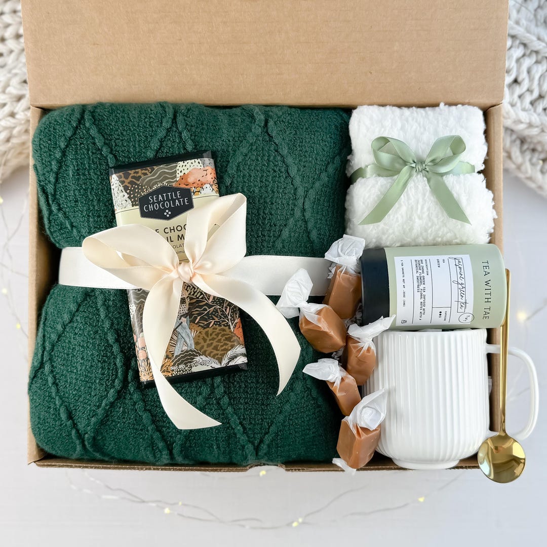 Gift Box for Women and Men, Cozy Gift Box With Blanket, Socks, Care ...