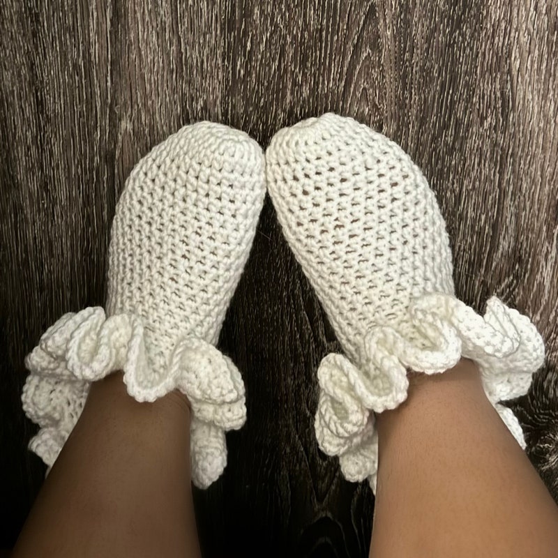 Knit Pattern Ruffle Socks - Etsy