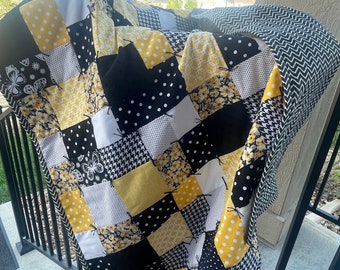 Bumble Bee Rag Quilt / Handmade Baby Rag Quilt / Child Rag Quilt / Lap ...