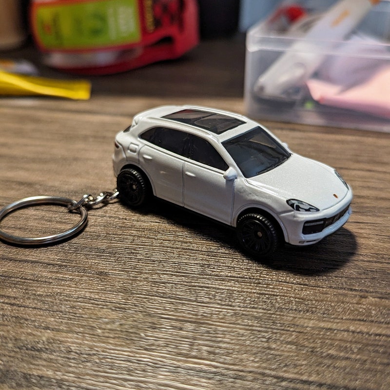 Porsche 911 Keychain - Etsy
