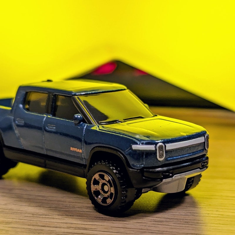 Rivian Gift - 60+ Gift Ideas for 2025
