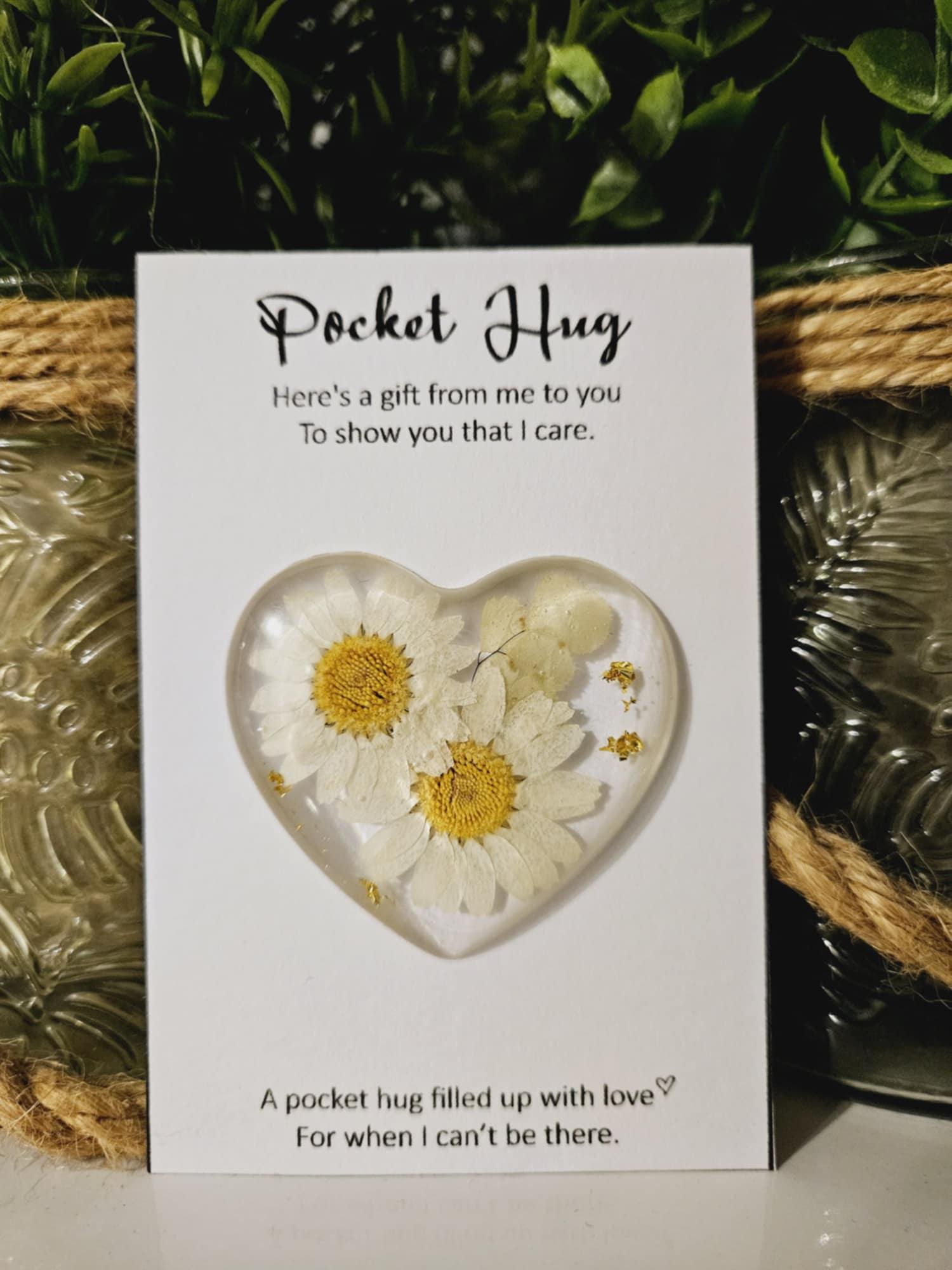 Flower Heart Pocket Hug | Resin | Resin Pocket Hug | Mulitple Colours ...