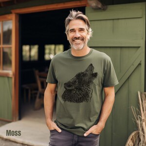 Howling Wolf Shirt, Mens Vintage Alpha T-shirt, Cool Graphic Tee, Retro ...