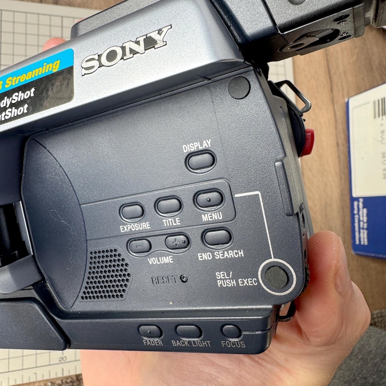 Sony Handycam DCR-TRV245E (2003) Vintage Video8 Camcorder 8mm Nightshot ...