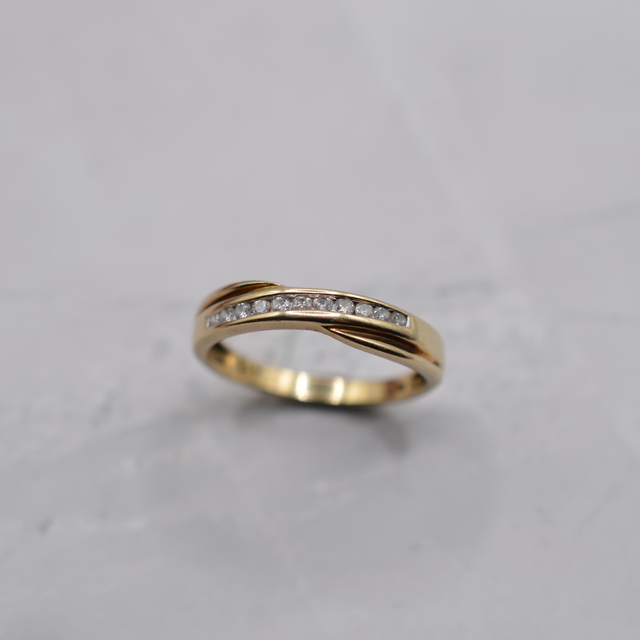 9ct Gold Diamond Crossover Half-eternity Ring, UK Size O (US Size 7) - Etsy