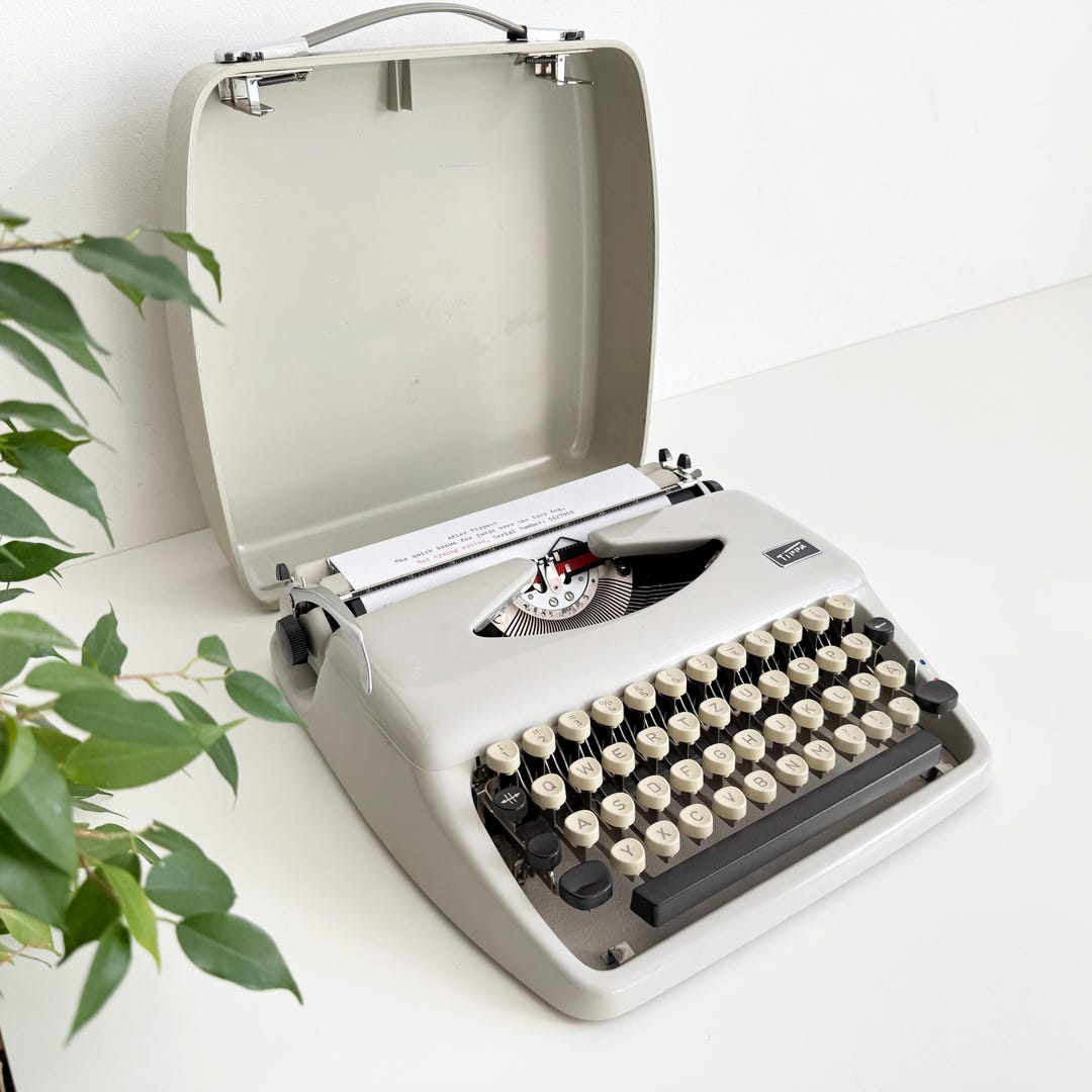 Working Typewriter -triumph Adler Tippa - Portable With Case, 1960s ...