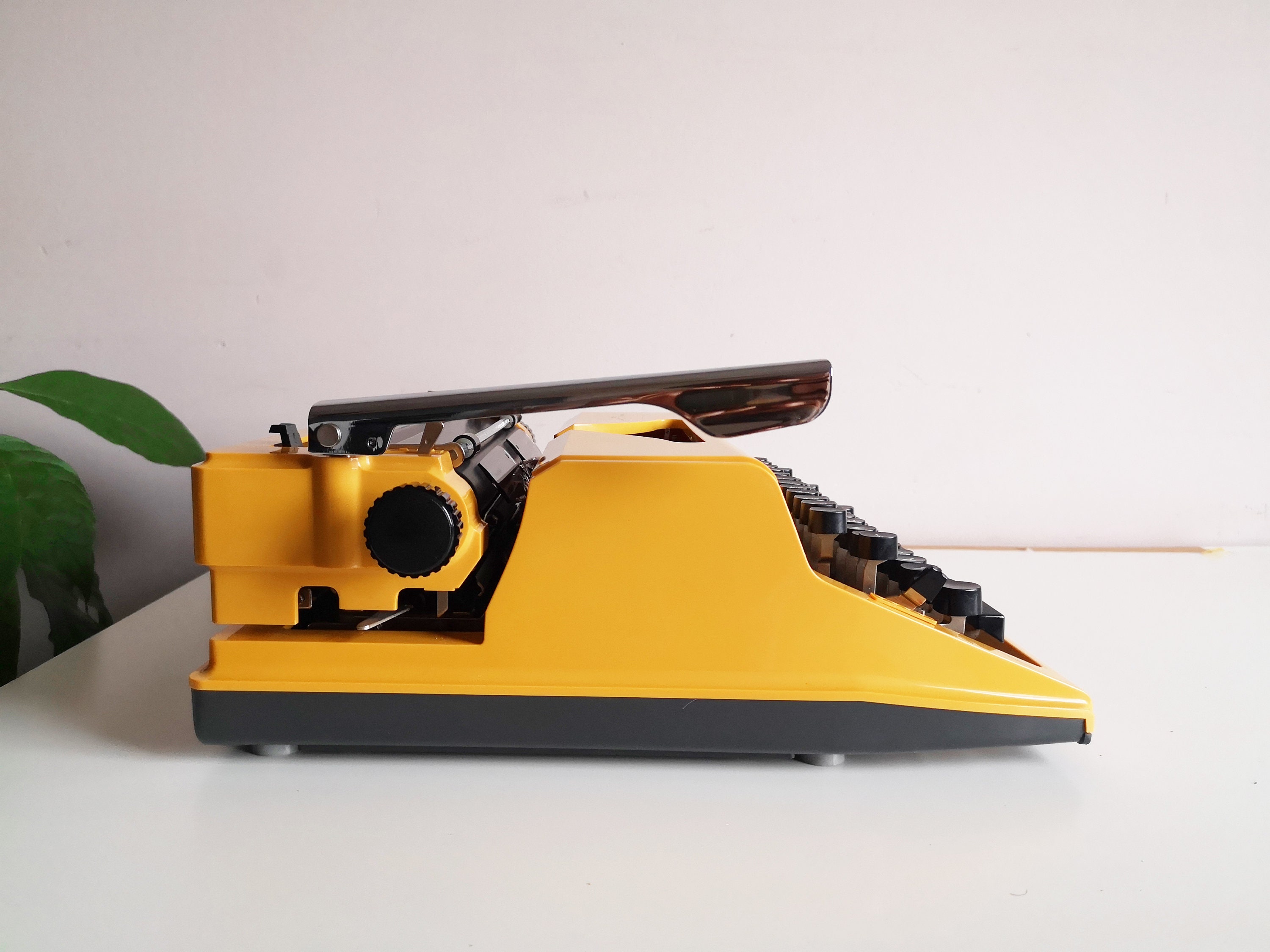 60% OFF XMAS Sale Erika Model E105 Portable Vintage Typewriter From the ...