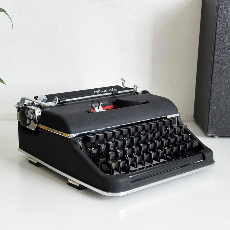 Olympia SM2 Typewriter | 1950s | Rare Original Black | Fully Serviced ...