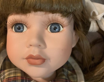 BEAUTIFUL Vintage Kelly Porcelain Doll, the Boyds Yesterdays Child ...