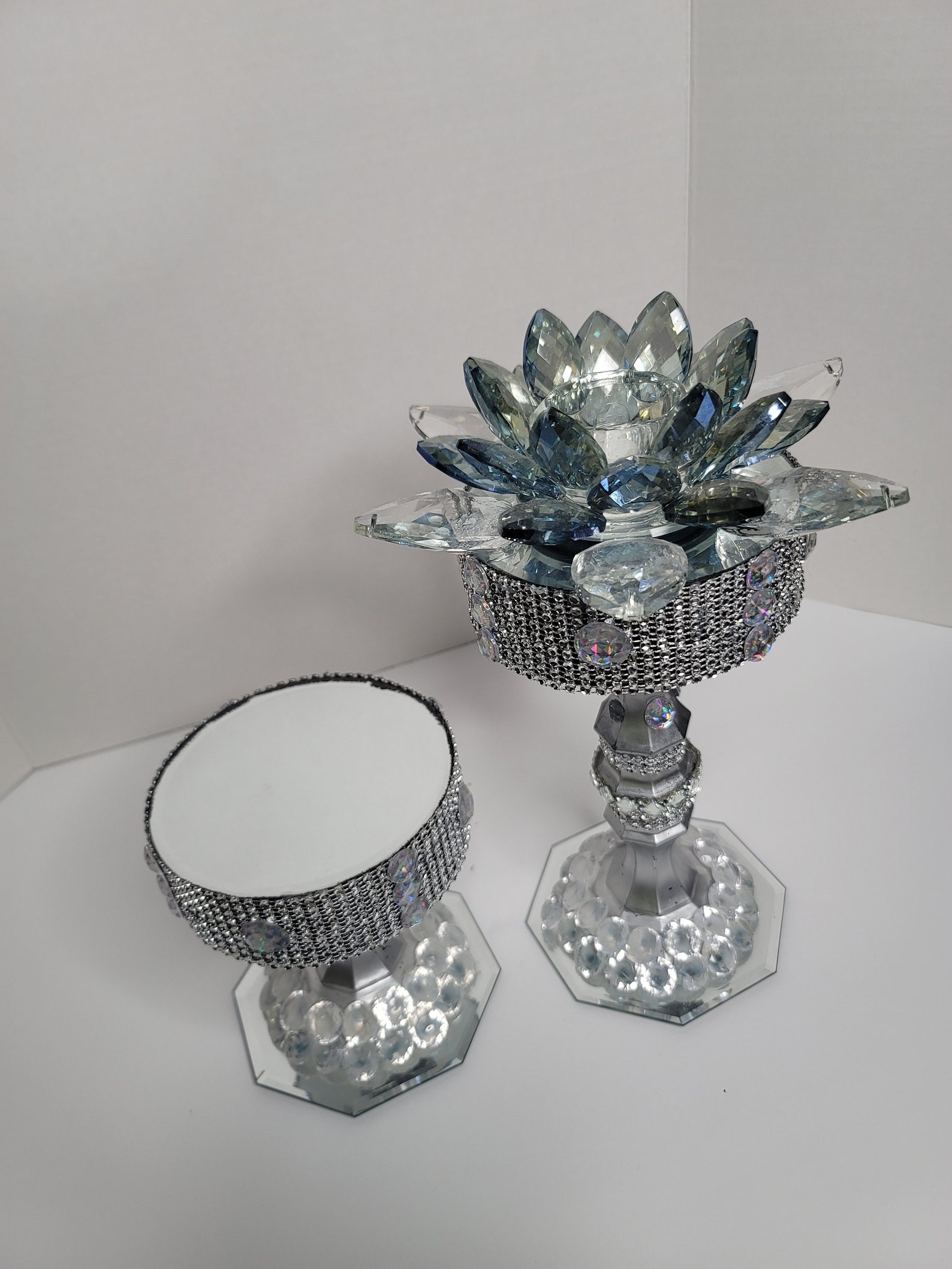 Round Glam Riser or Display Stand Set - Etsy