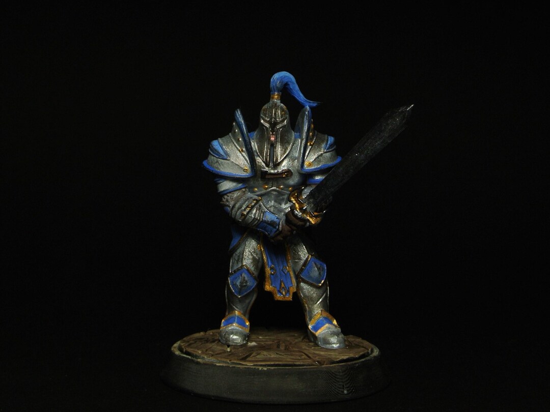 Painted Stormwind City Guard With Two-handed Sword - Etsy