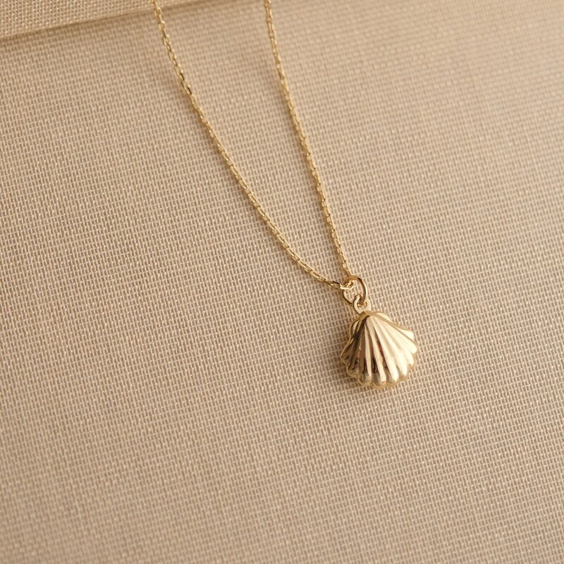 Gold Shell Necklace - Etsy