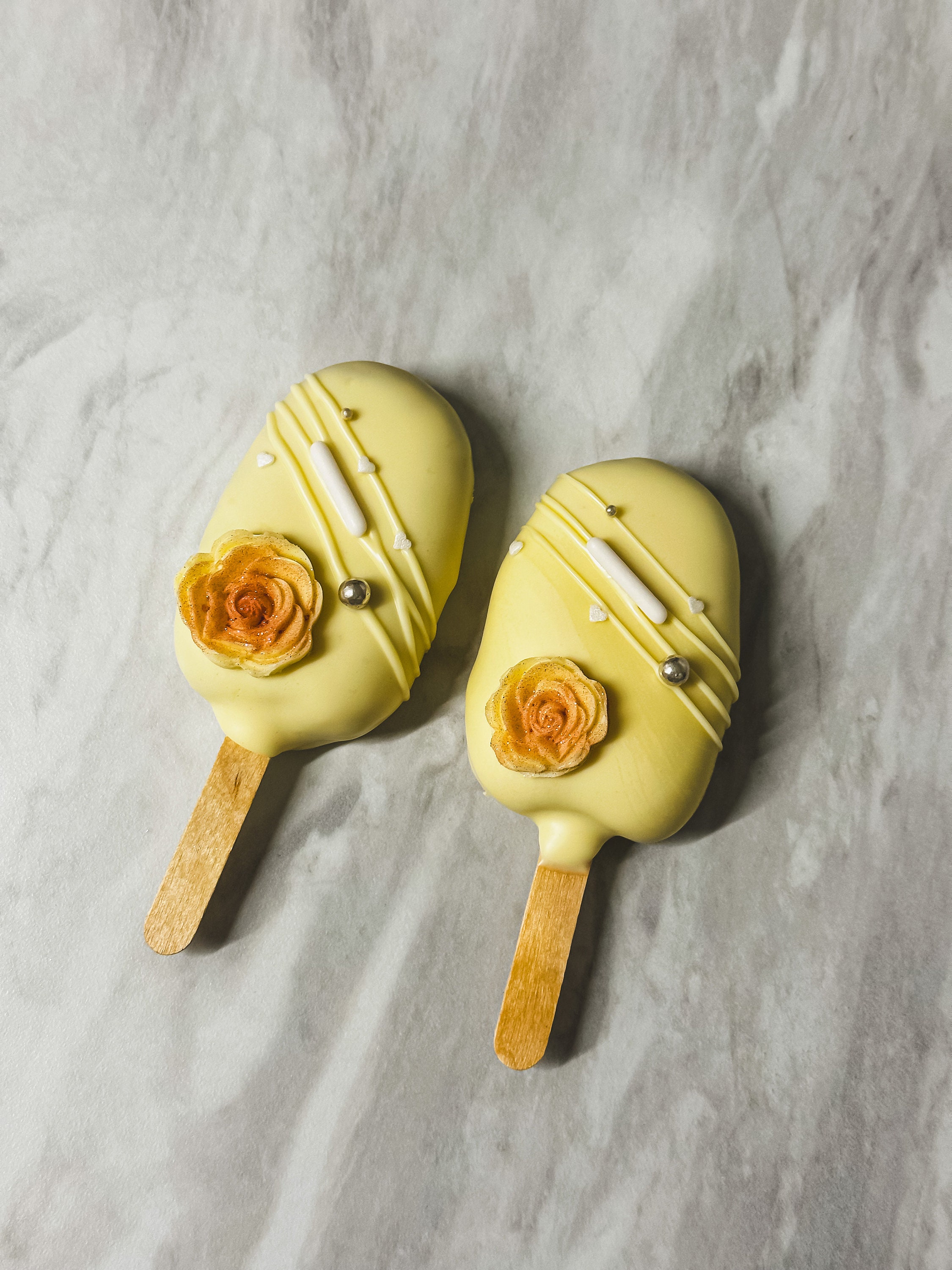 Cakesicles Luxury Cakesicles Treat Box Personalised / Custom Unique ...