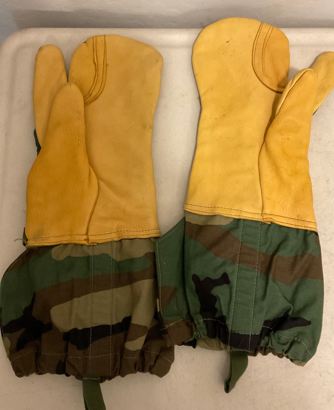 Woodland Camo Cold Weather Trigger Finger Mitten Shell No Liner. Used ...