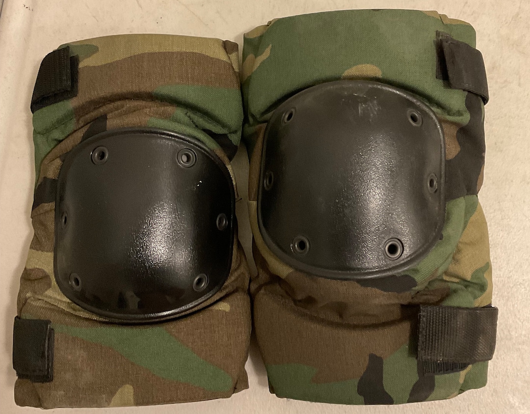 US Military Woodland Knee Pads - Etsy