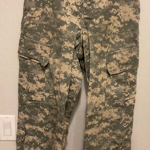 US Military ACU/ABU Pants. Various Sizes and Pattern. Please Note the ...