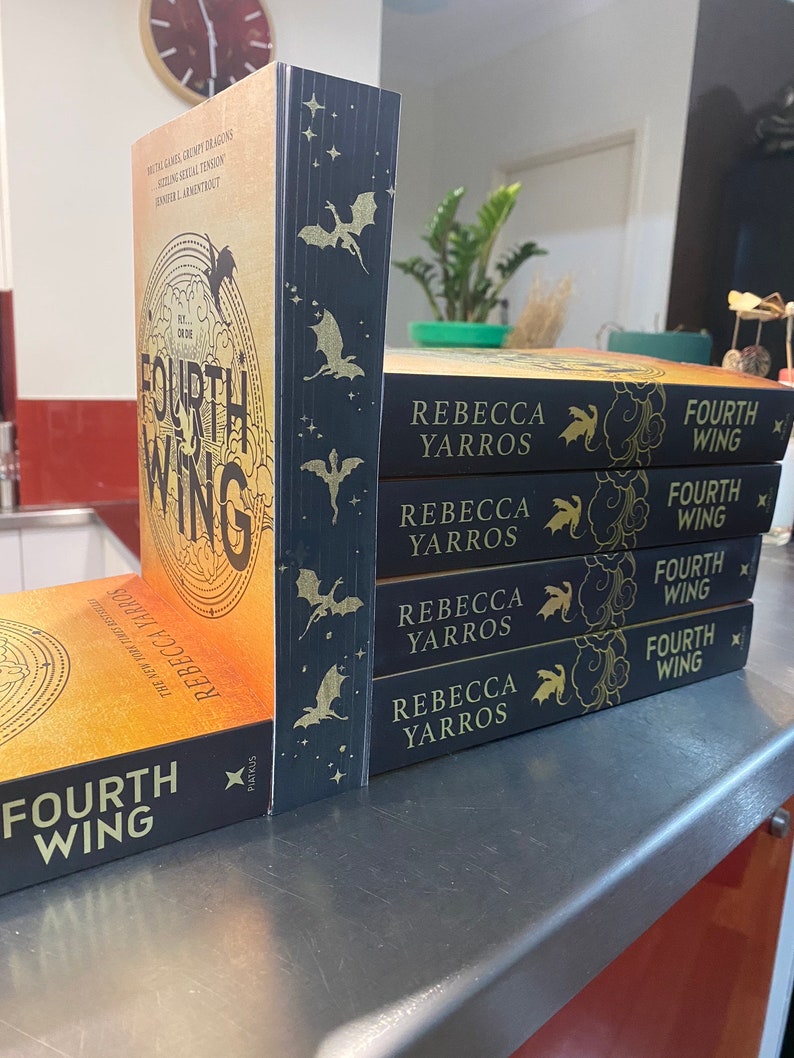 Fourth Wing by Rebecca Yarros: Sprayed Edges With Golden Dragons - Etsy UK