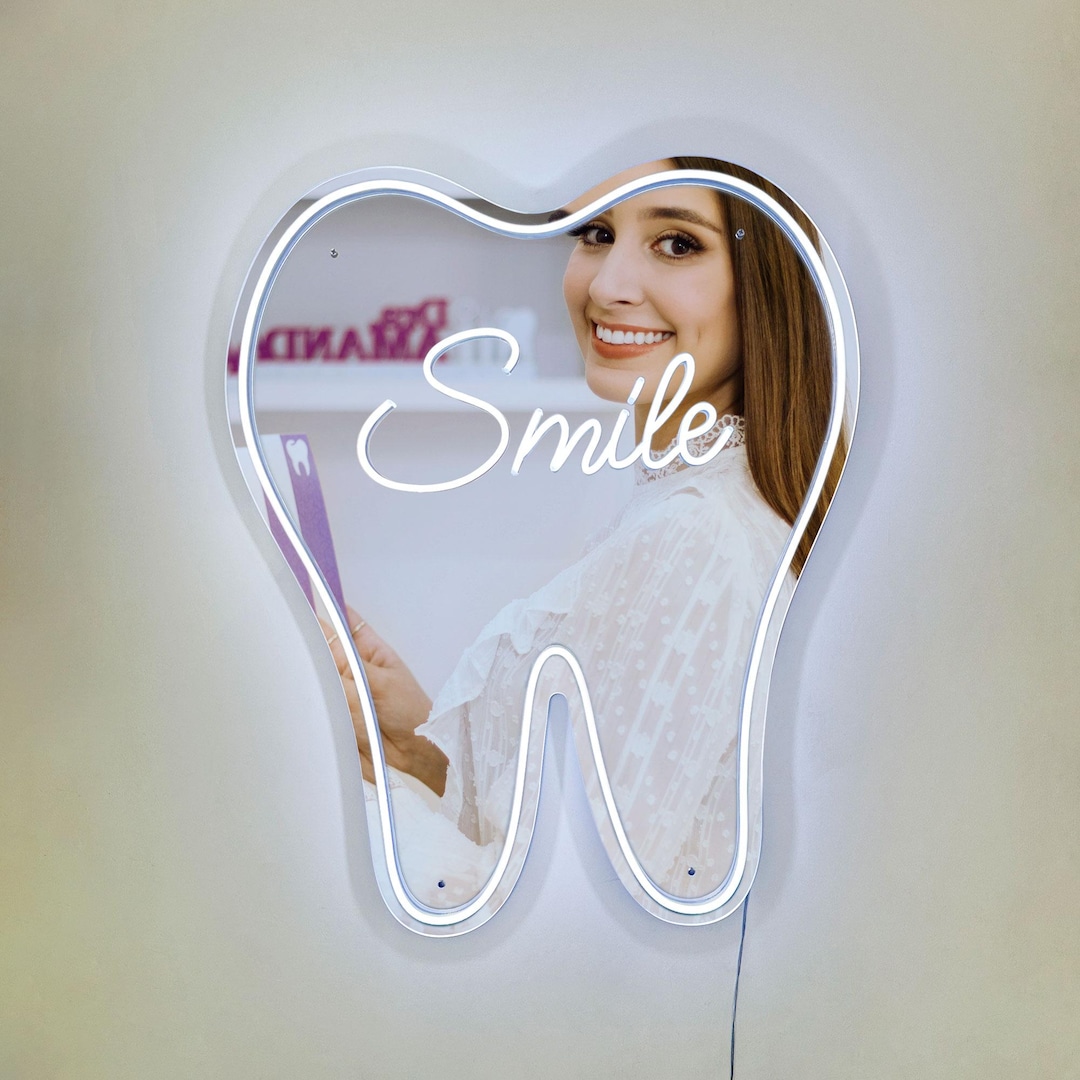 Smile Tooth Outline Mirrored Neon Light, Smile Sign Dental Clinic ...
