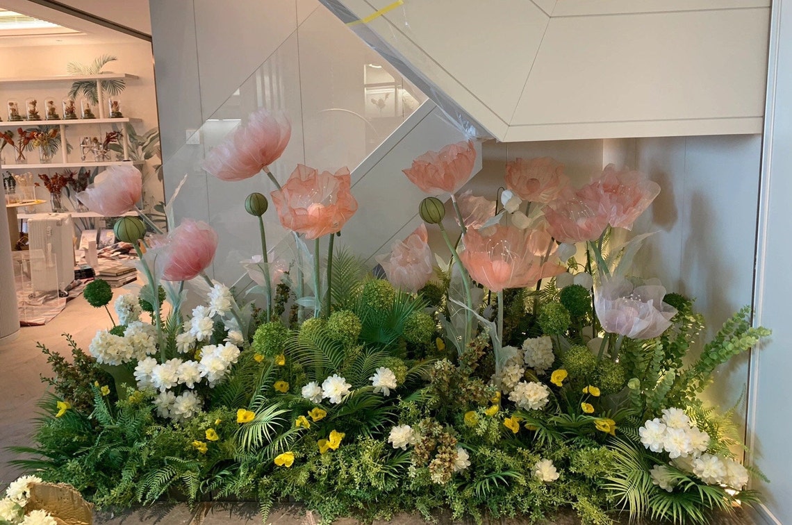 Giant Flowers for Display Window Birthdays Gorgeous Wedding Decor ...