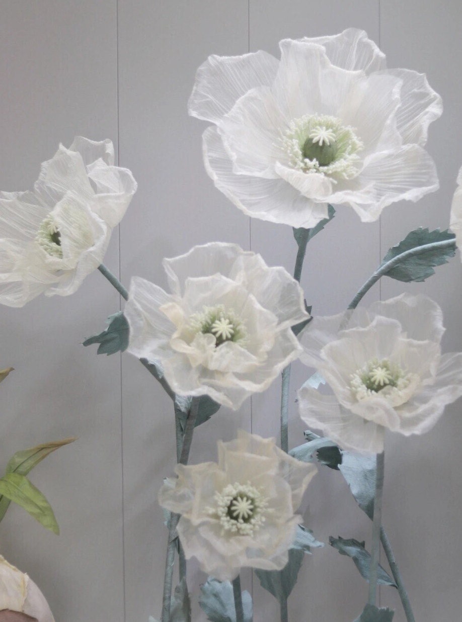 Giant Flower Blooms Larger Than Life for Beautiful Wedding Birthday ...