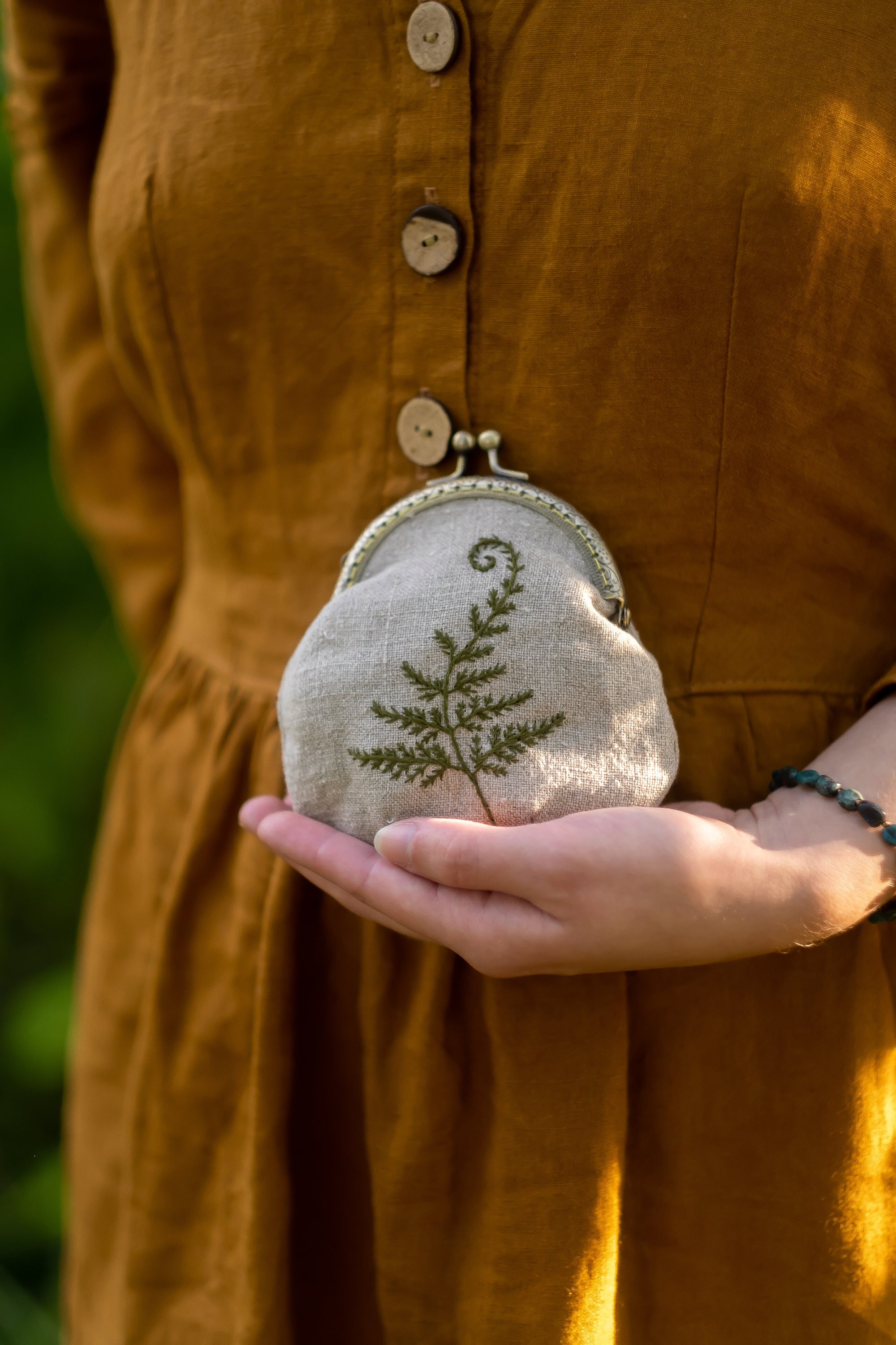 Linen Purse Hand Embroidered, Fern and Forest Motif, Upcykling Vintage ...
