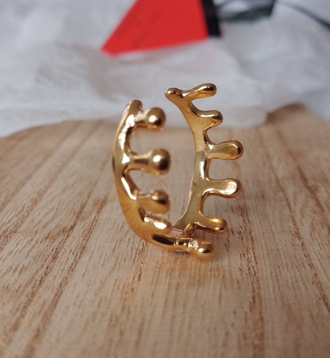 Gold Crown Adjustable Finger / Thumb Ring Waterproof and Non Tarnishing ...