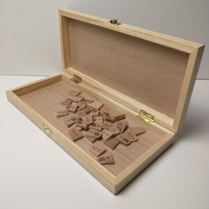 International / Westernized Shogi Set With Arrows and Japanese 1-kanji ...