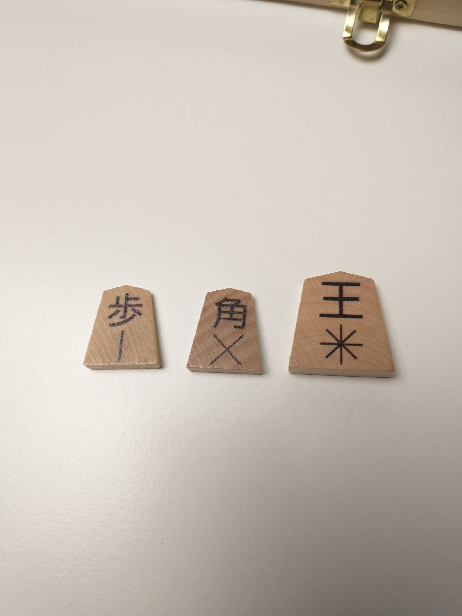 International / Westernized Shogi Set With Arrows and Japanese 1-kanji ...