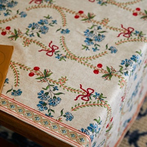 Cherry Table Cloth, Rustic Cute Style Tablecloth Coffee Floral Pattern ...