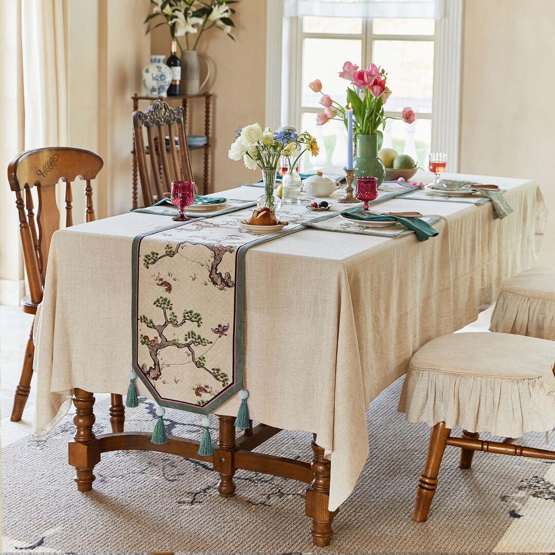 Pine and Paper Kite Pattern Table Runner, Retro Style Table Runner ...