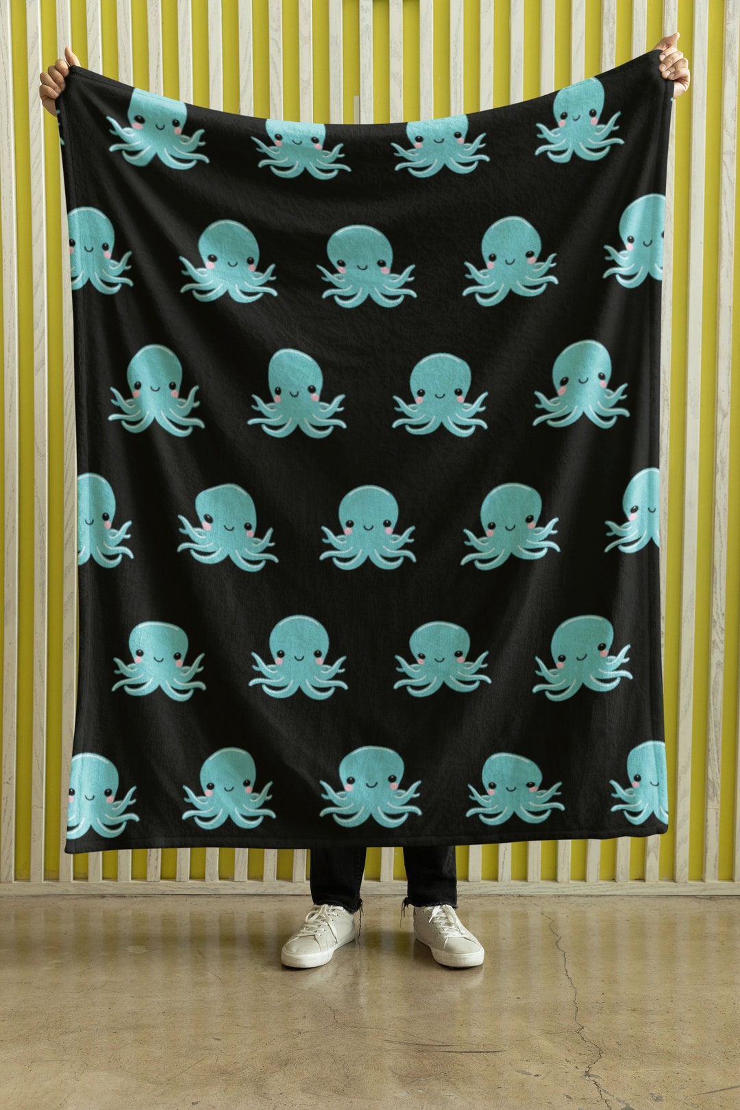 Cute Octopus Velveteen Plush Blanket, Octopus Gift, Couch Sofa Bed ...