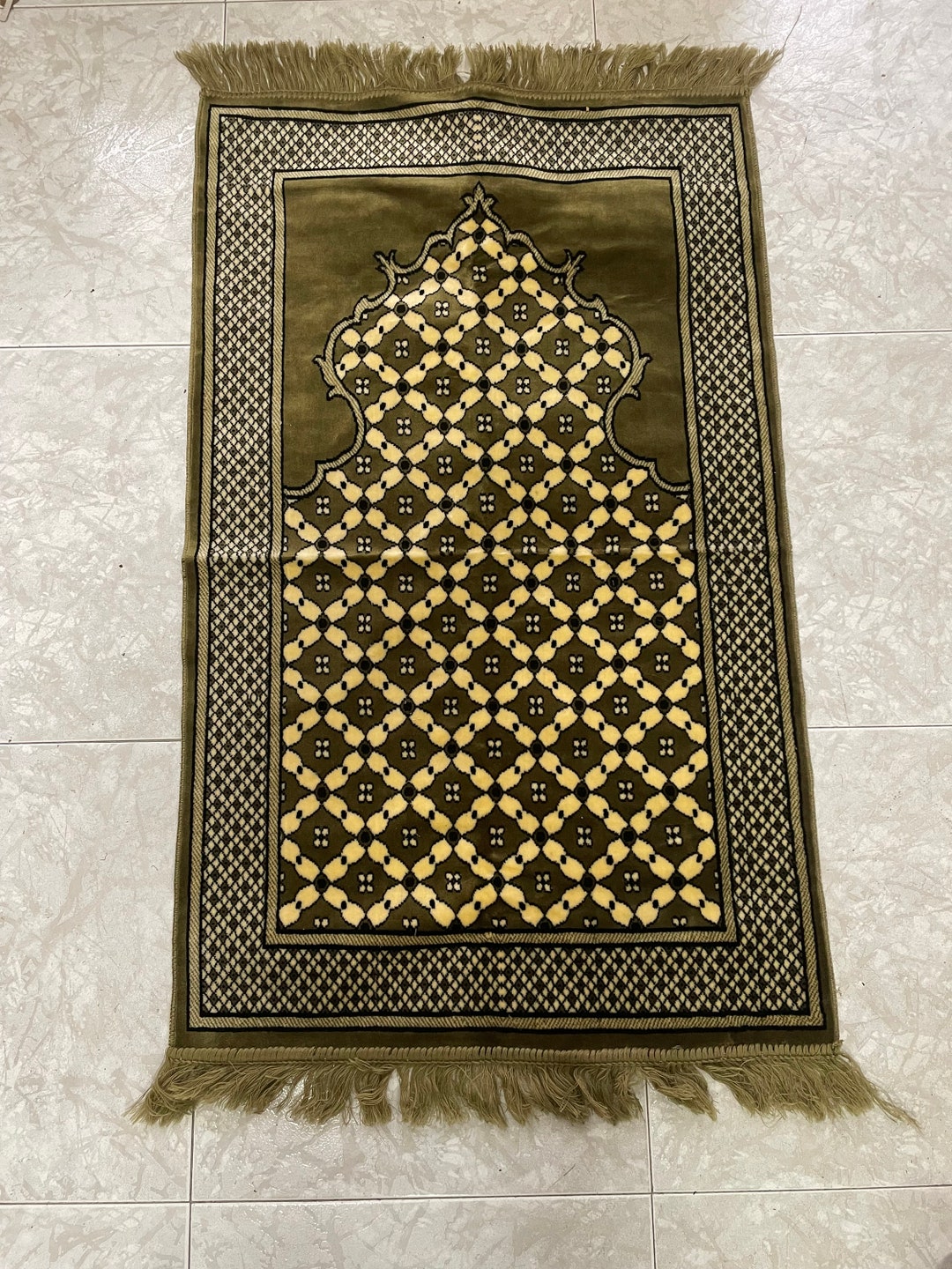 Prayer Rug Islamic Mecca Pakistani Silk Prayer Rug Prayer Rug. Approx ...