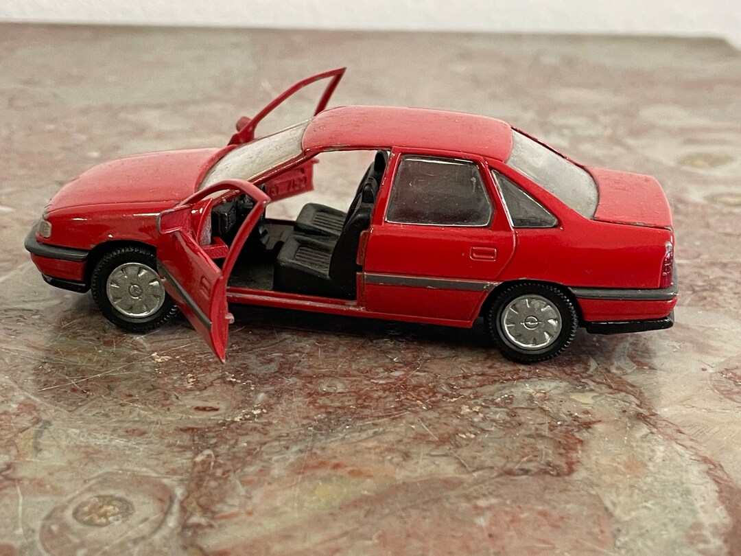 Brand GAMA 1:43 Scale Opel Vectra 4 Doors Model Car Scale Model Toys ...