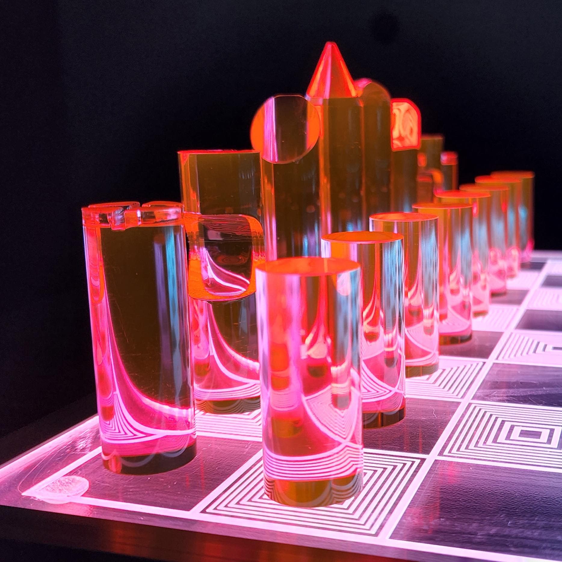 Futuristic LED Glow Chess Set: Illuminated Acrylic Board With Light-up ...