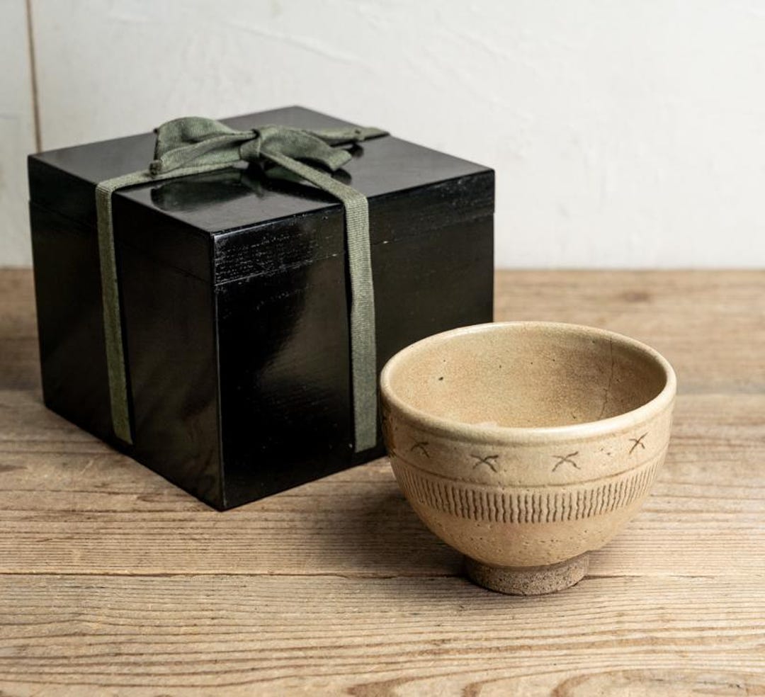 Antique Kensho Karatsu Tea Bowl With Zogan Inlay Edo Period, 18th ...