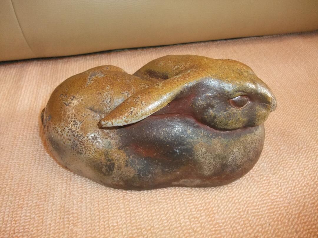 Bizen Ware Rabbit Figurine by Zenji Urakami – Year of the Rabbit Zodiac ...
