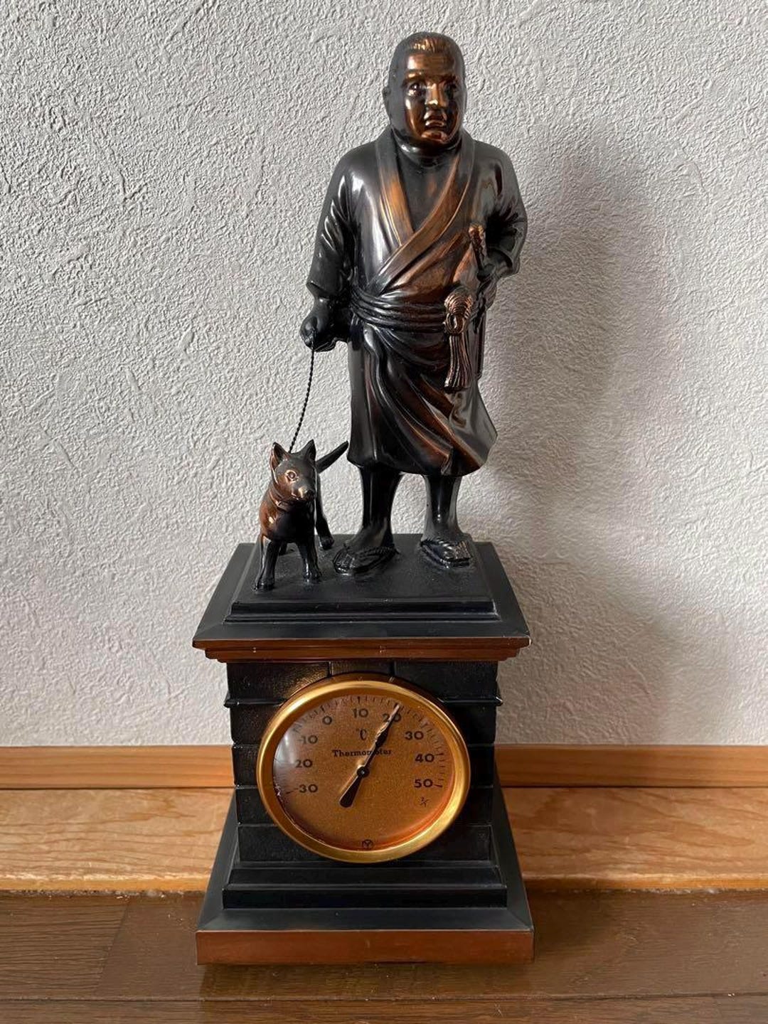 Bronze Statue of Saigo Takamori With Built-in Thermometer – Unique ...