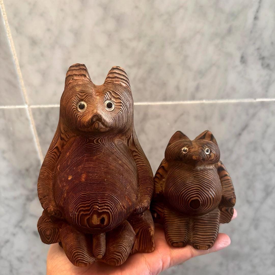 Vintage Hand-carved Wooden Tanuki Figurine - Charming Glossy Eyes ...