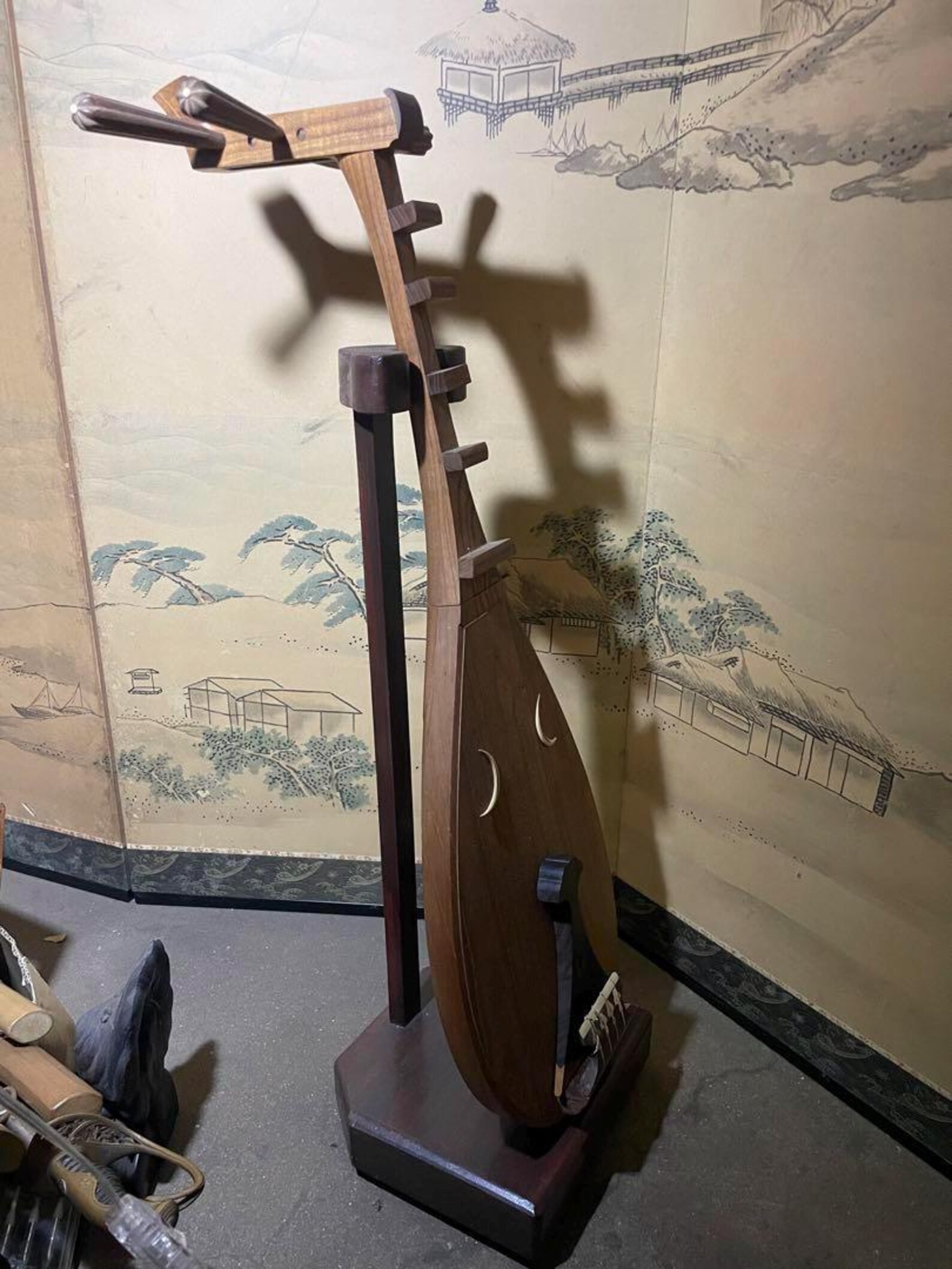 Antique Chikuzen Biwa With Rosewood & Boxwood, Four-string Japanese ...