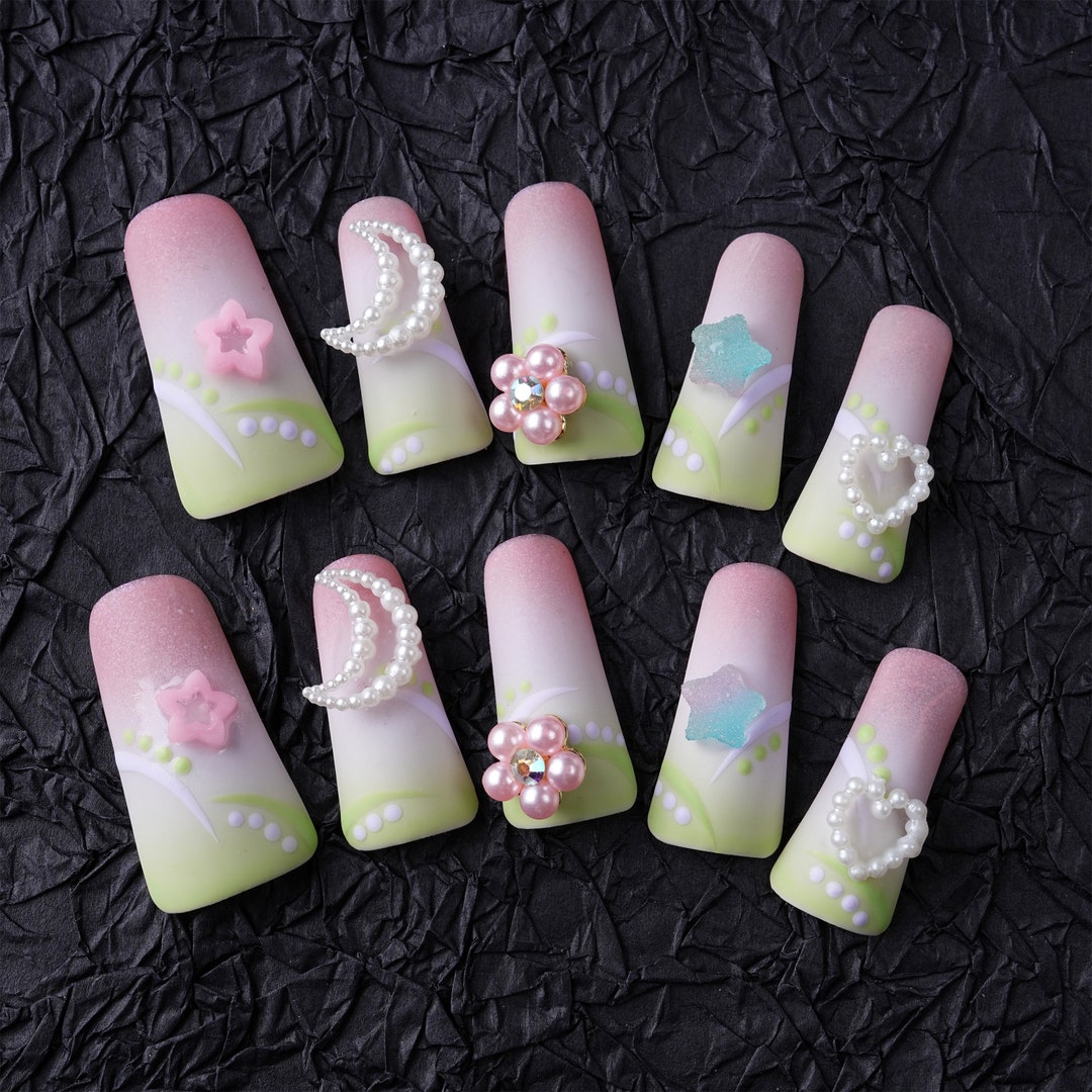 Handmade Nails, Stars Polka Dot Duck Bill Shaped Pink Green Nails ...
